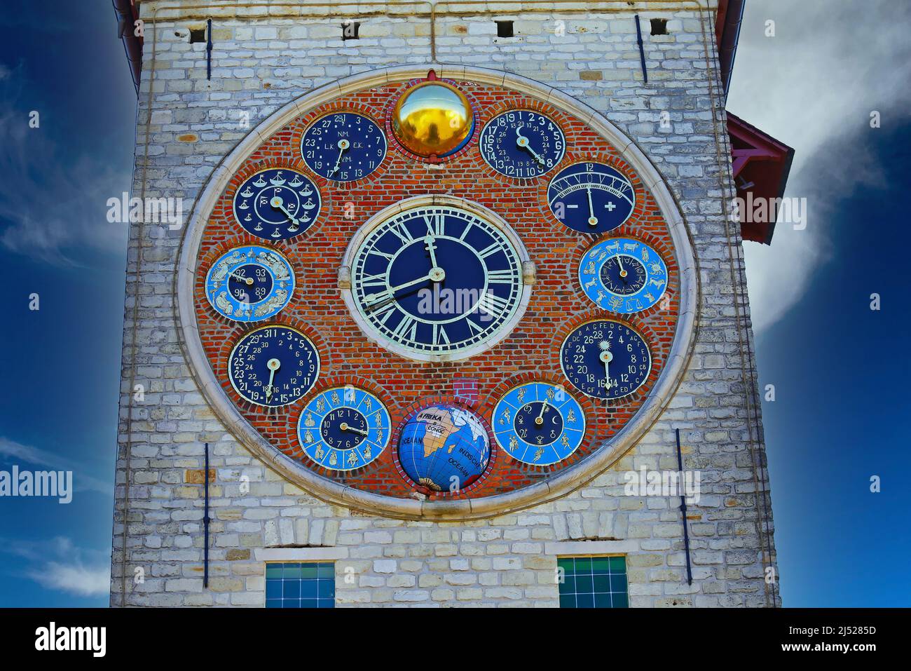 Lier (Zimmer tower), Belgium - April 9. 2022: View on medieval tower ...