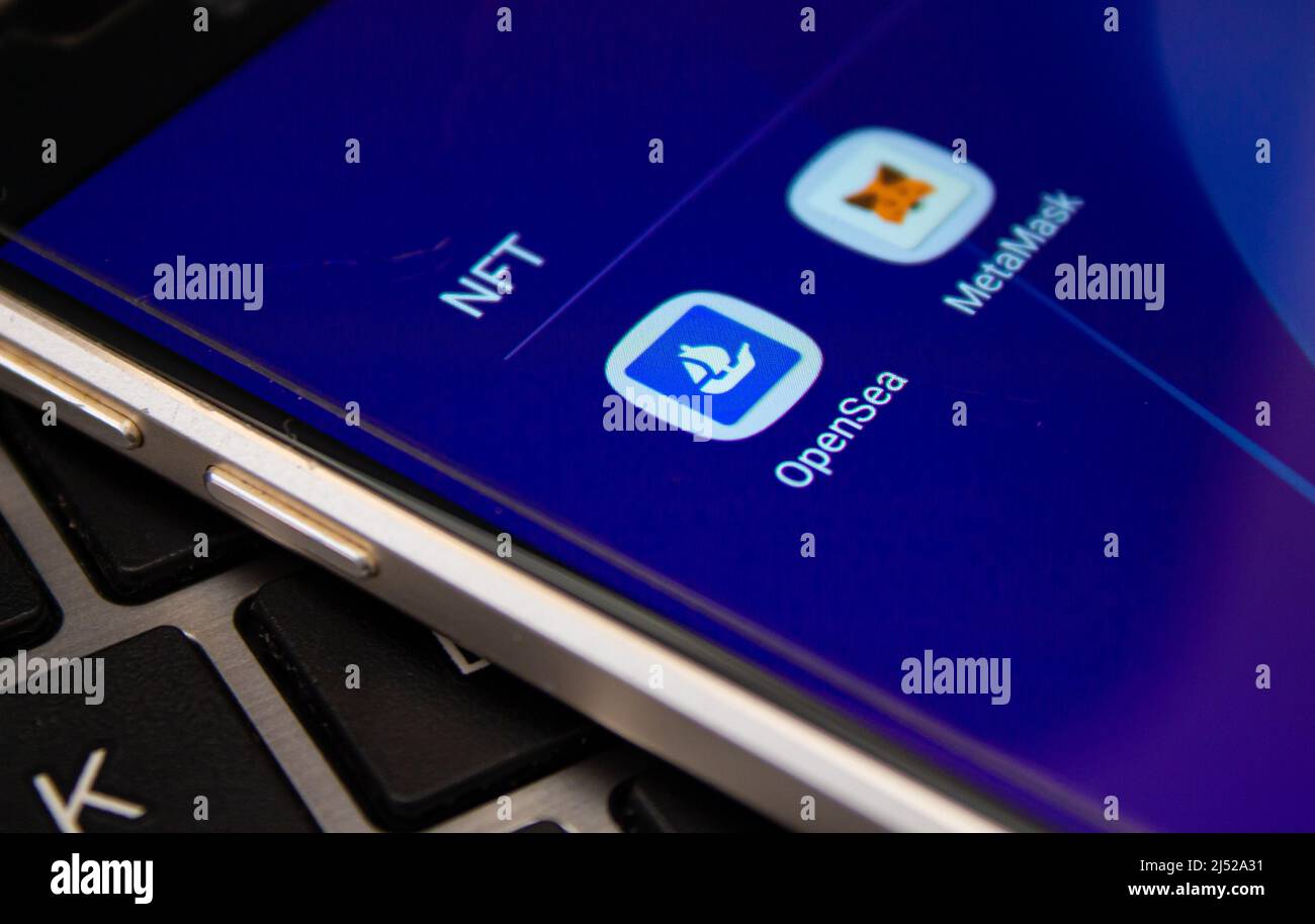 Metamask for android hi-res stock photography and images - Alamy