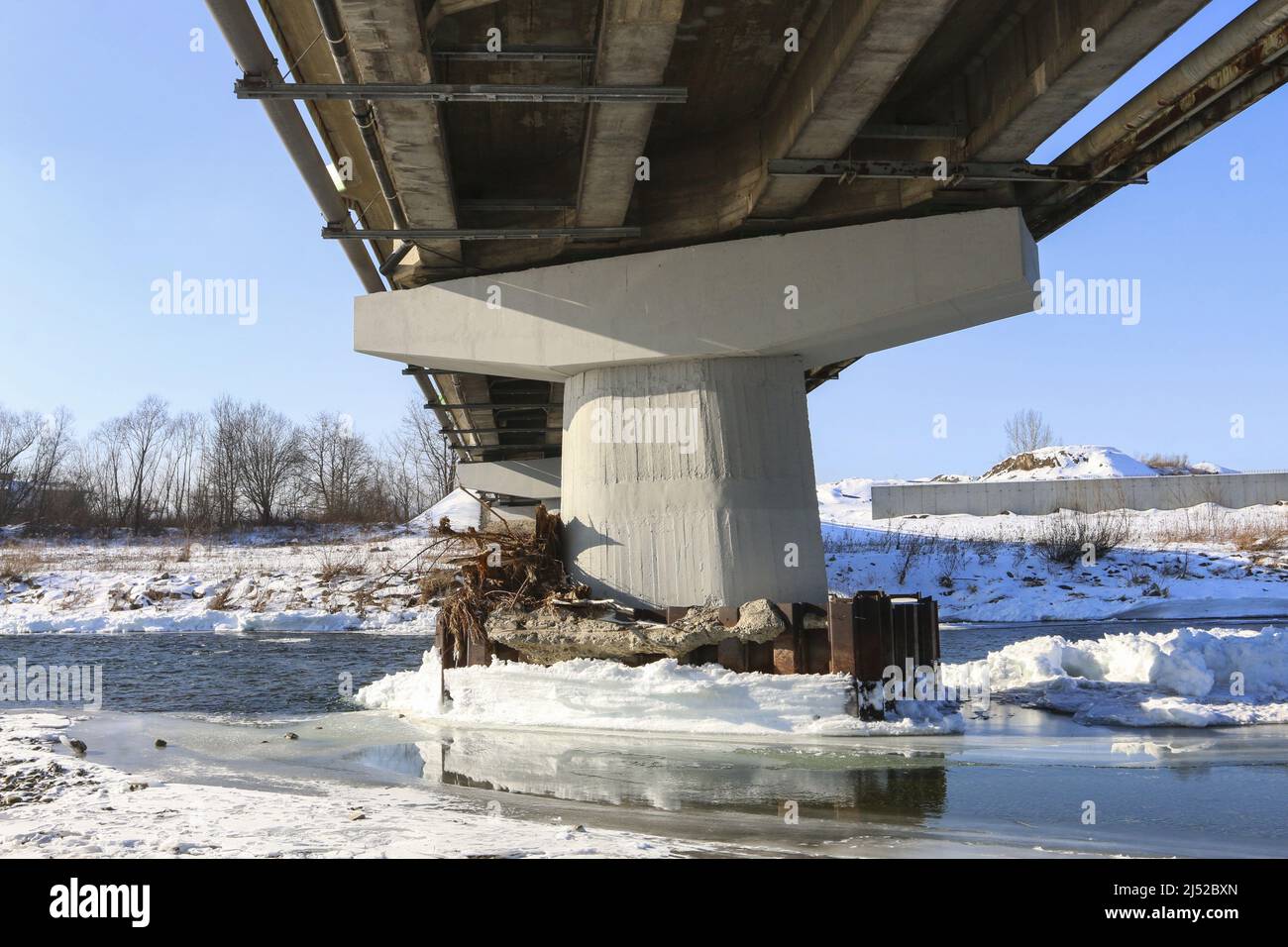 Frost pillars hi-res stock photography and images - Alamy