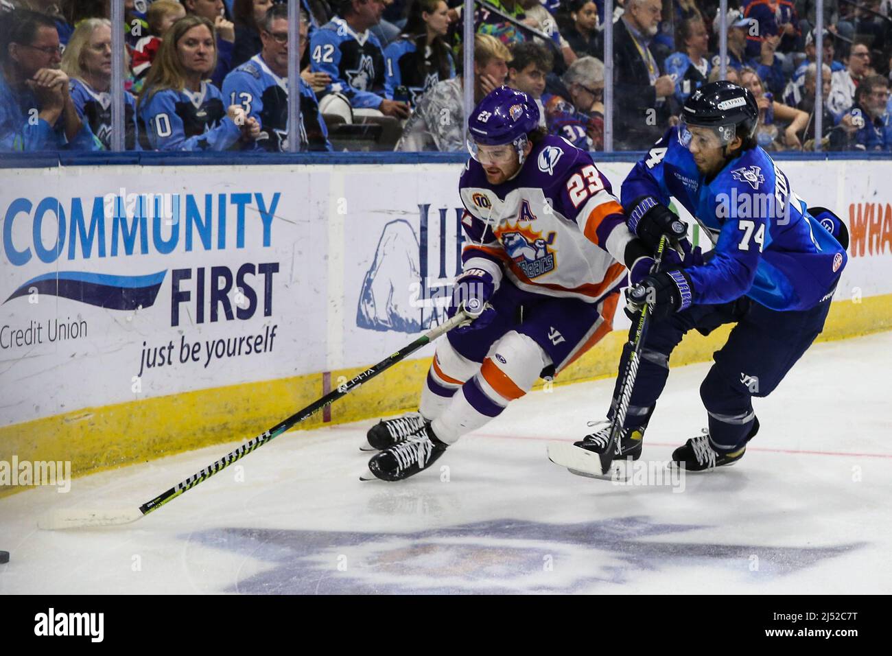 Tristin langan hi-res stock photography and images - Alamy