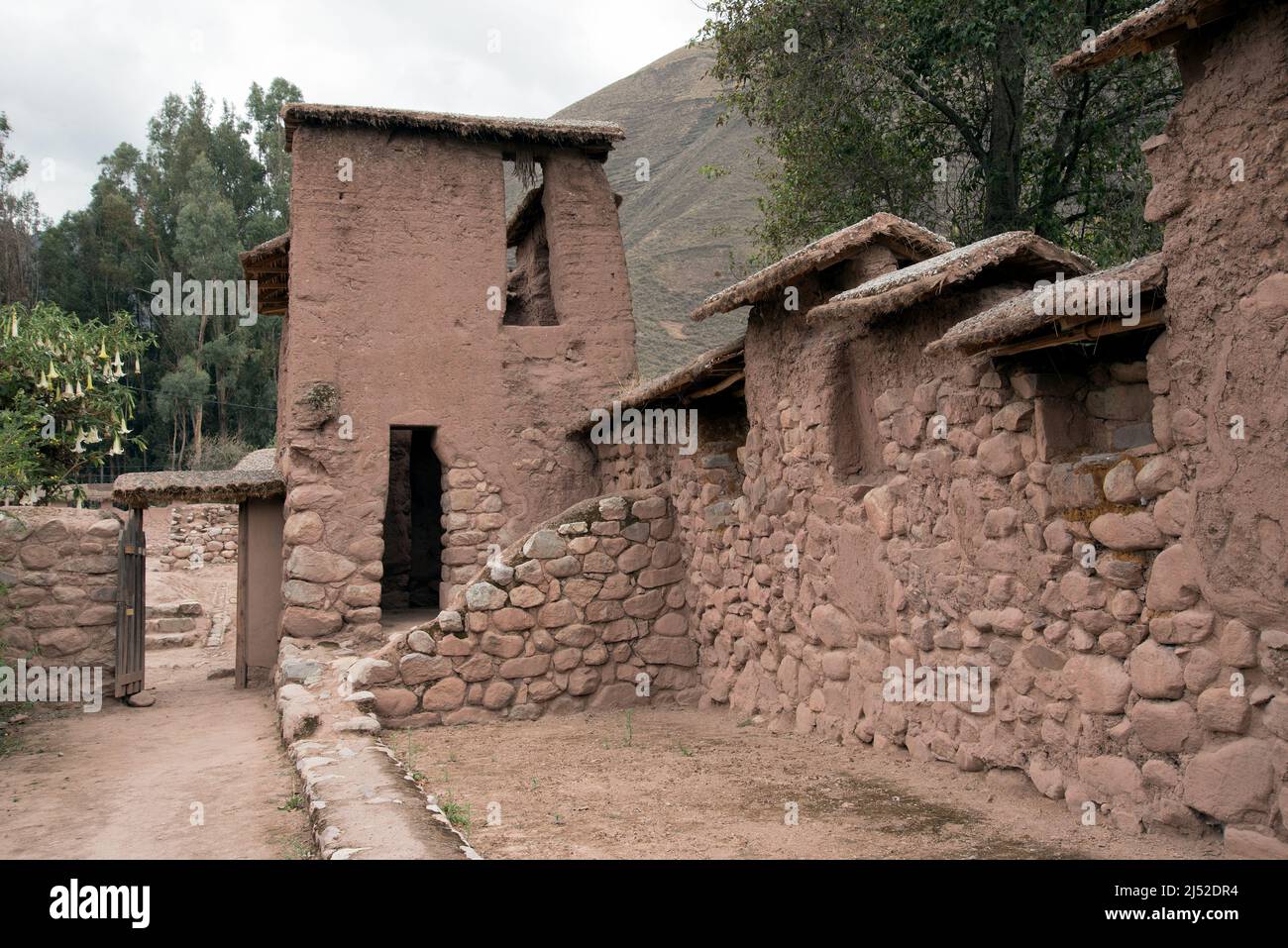Palace of Huayna Capac In Urubamba Stock Photo - Alamy