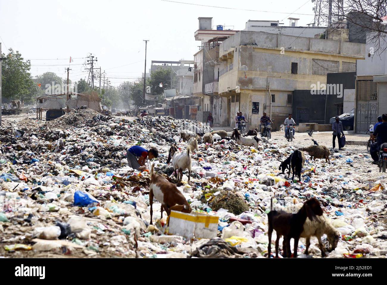 Hyderabad, Pakistan, 19/04/2022, Huge heap of garbage creating problems ...