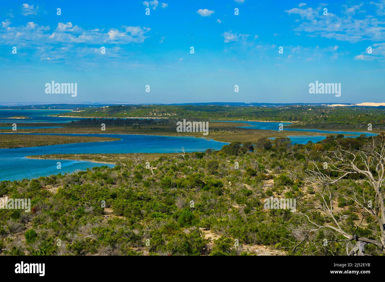 The arid, remote coast of Coffin Bay National Park, Eyre Peninsula ...
