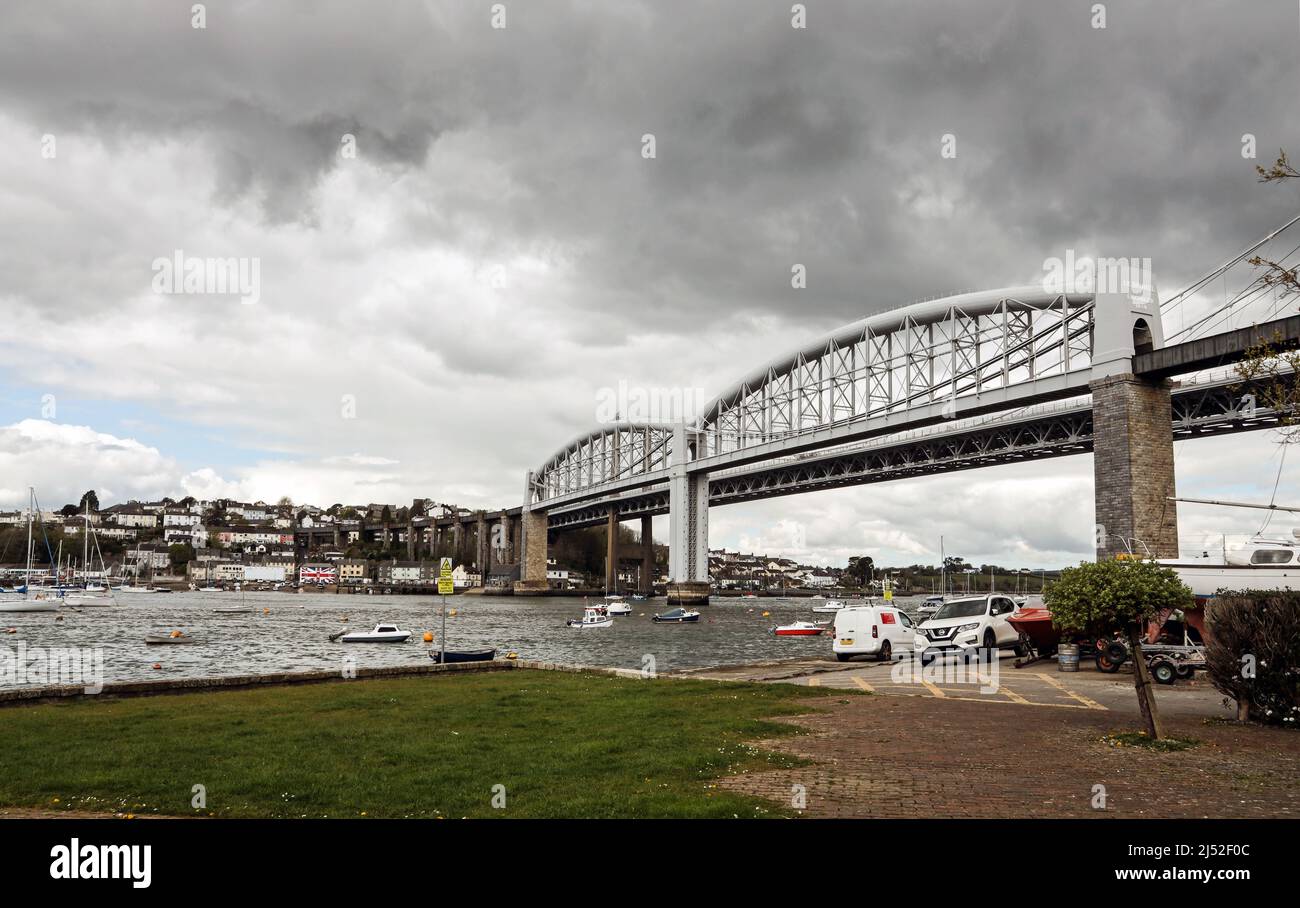 The Royal Albert Bridge crossing the River Tamar from Plymouth. The ...