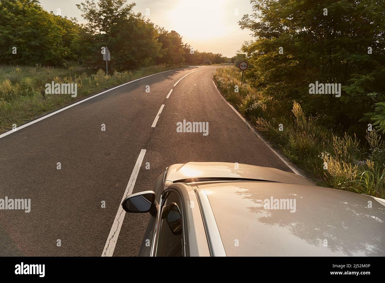 Modern vehicle travelling hi-res stock photography and images - Alamy