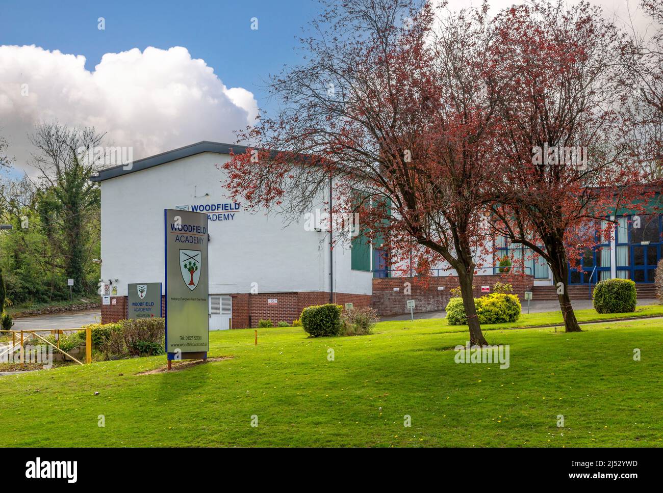 Woodfield Academy In Redditch Worcestershire England Stock Photo Alamy woodfield-academy-in-redditch-worcestershire-england-stock-photo-alamy
