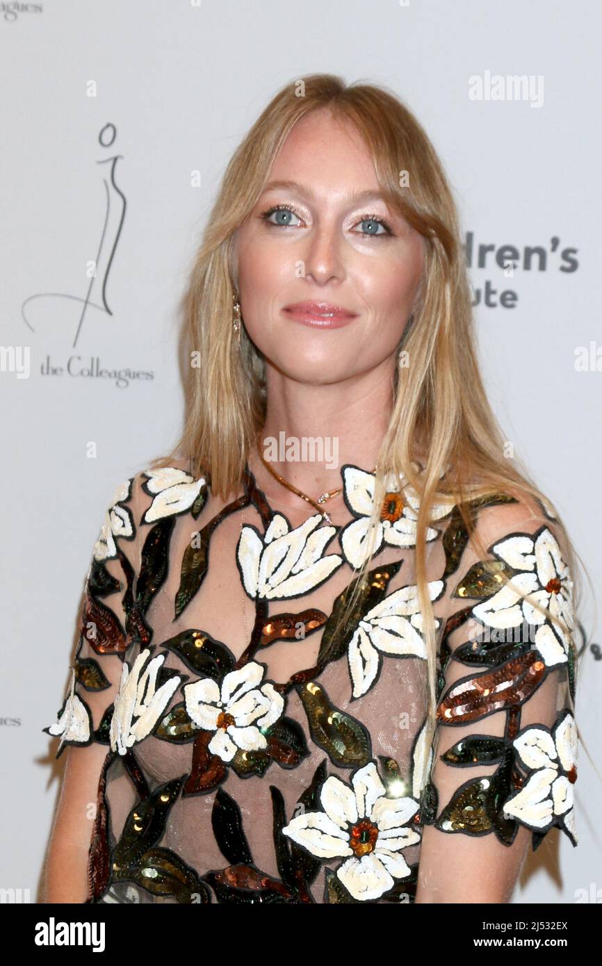 LOS ANGELES - APR 19: India Oxenberg at the 32nd Annual Colleagues ...