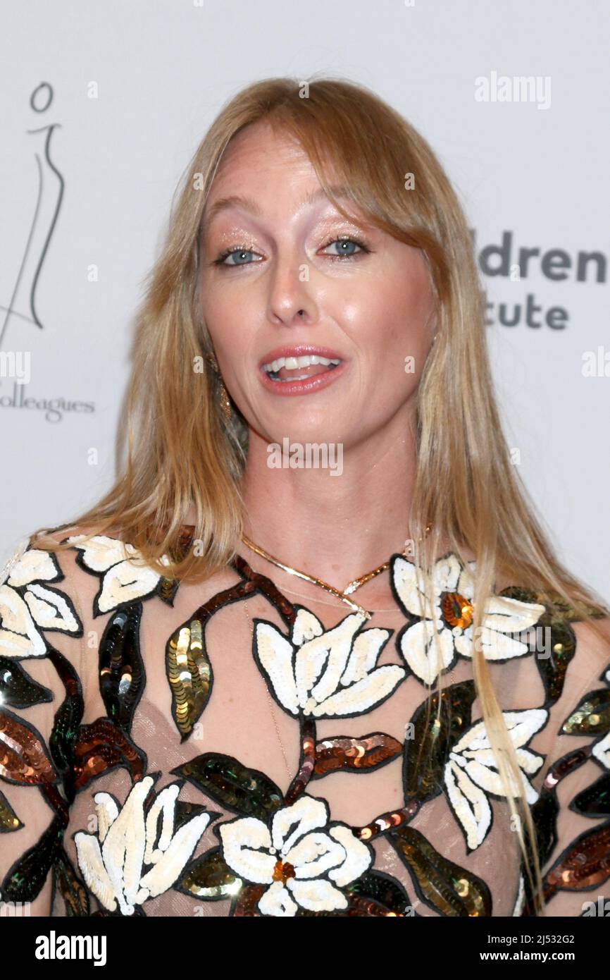 LOS ANGELES - APR 19: India Oxenberg at the 32nd Annual Colleagues ...