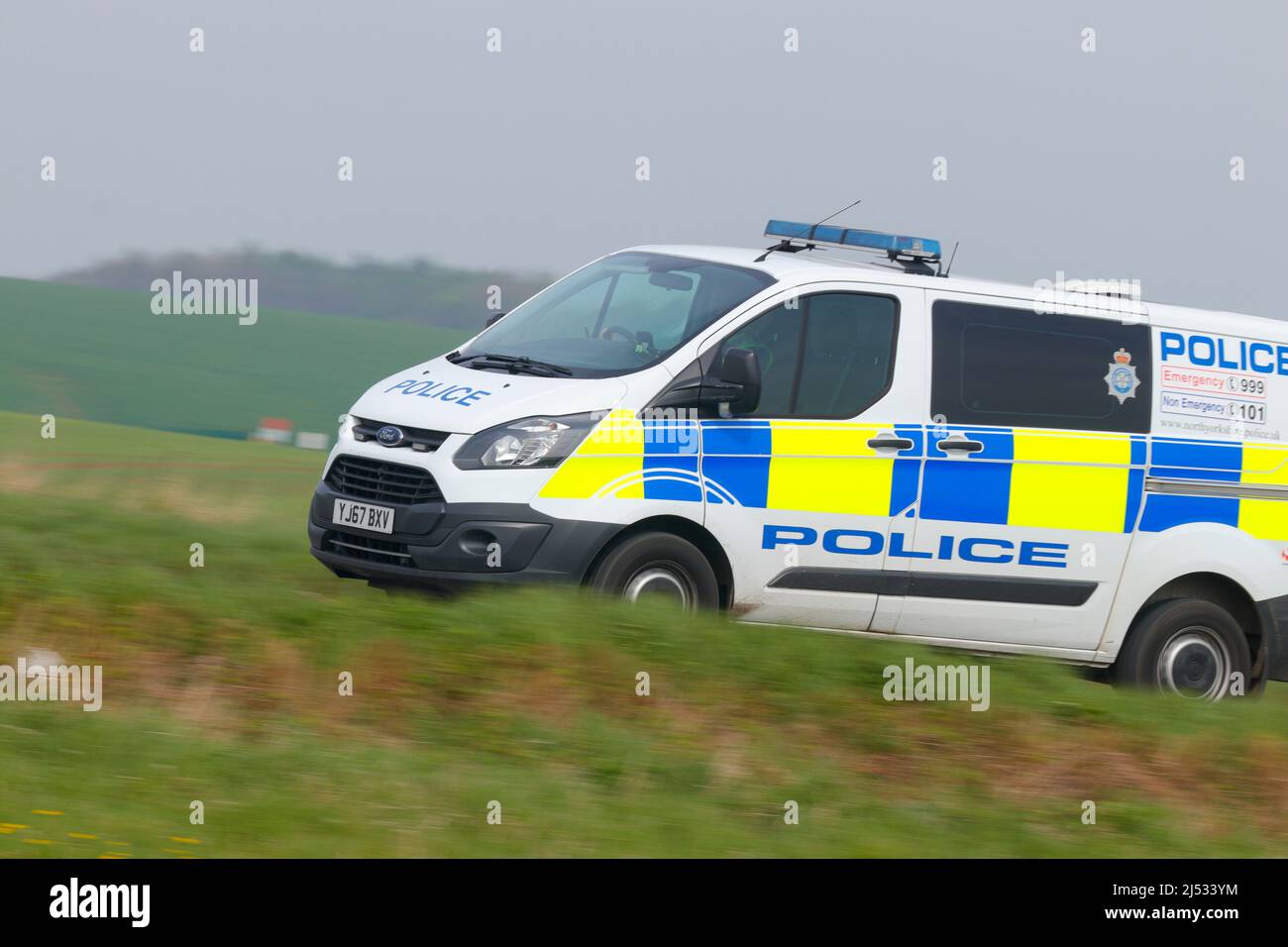 Left police van hi-res stock photography and images - Alamy