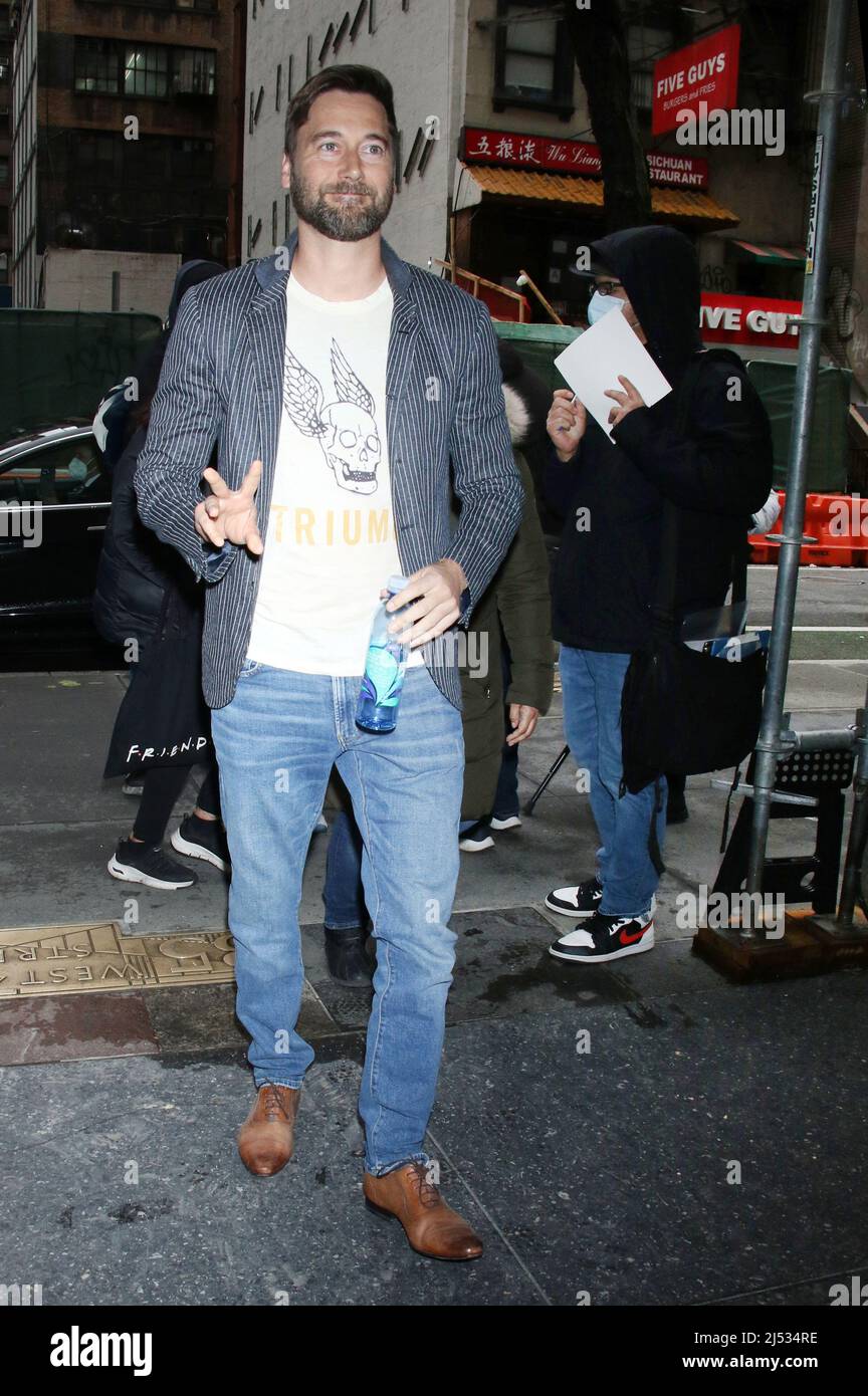 Ryan eggold in new amsterdam hi-res stock photography and images - Alamy