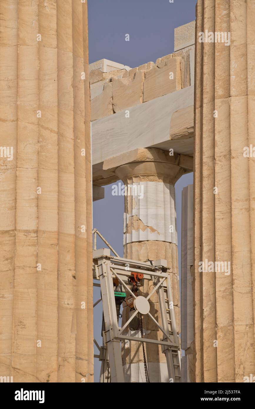 Maintenance repairs being undertaken at the ancient Acropolis ...
