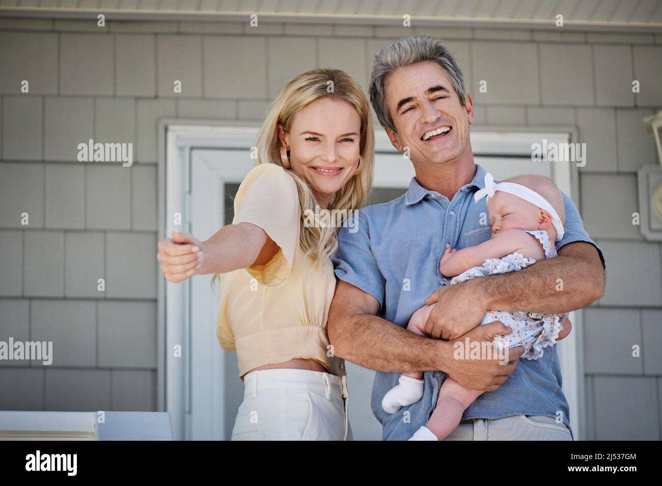ALONG FOR THE RIDE, from left: Kate Bosworth, Dermot Mulroney, 2022. ph ...