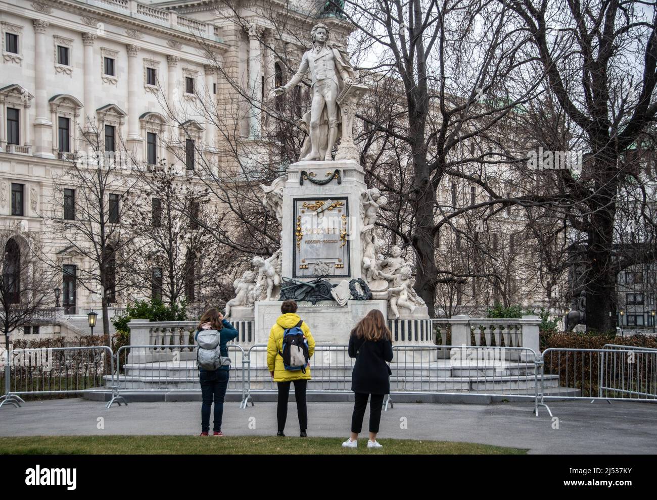 Mozart monument Vienna , Austria Stock Photo - Alamy