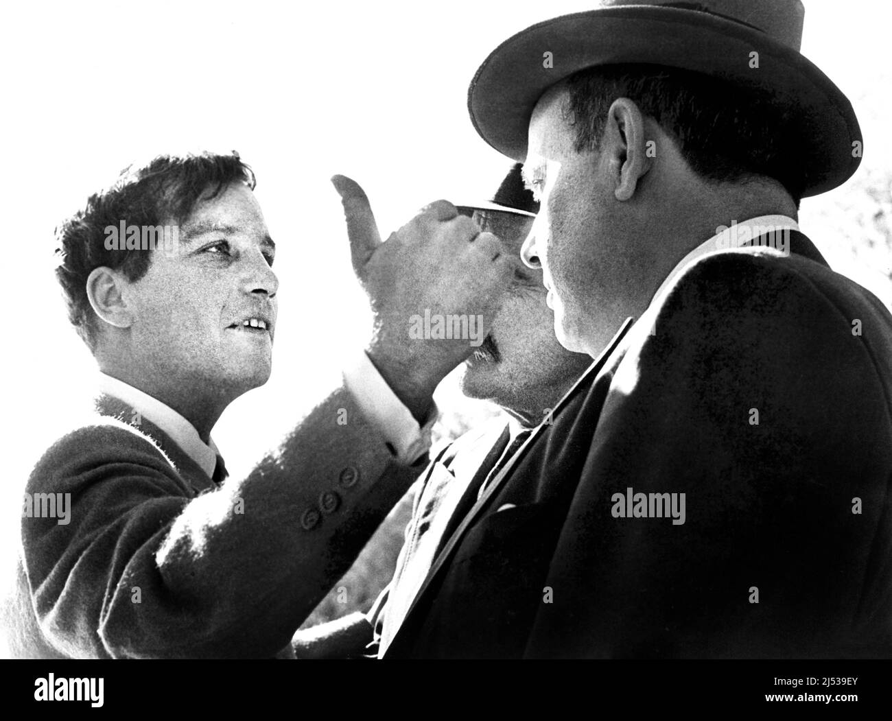 Richard Dreyfuss (left), on-set of the Film, "The Apprenticeship of ...
