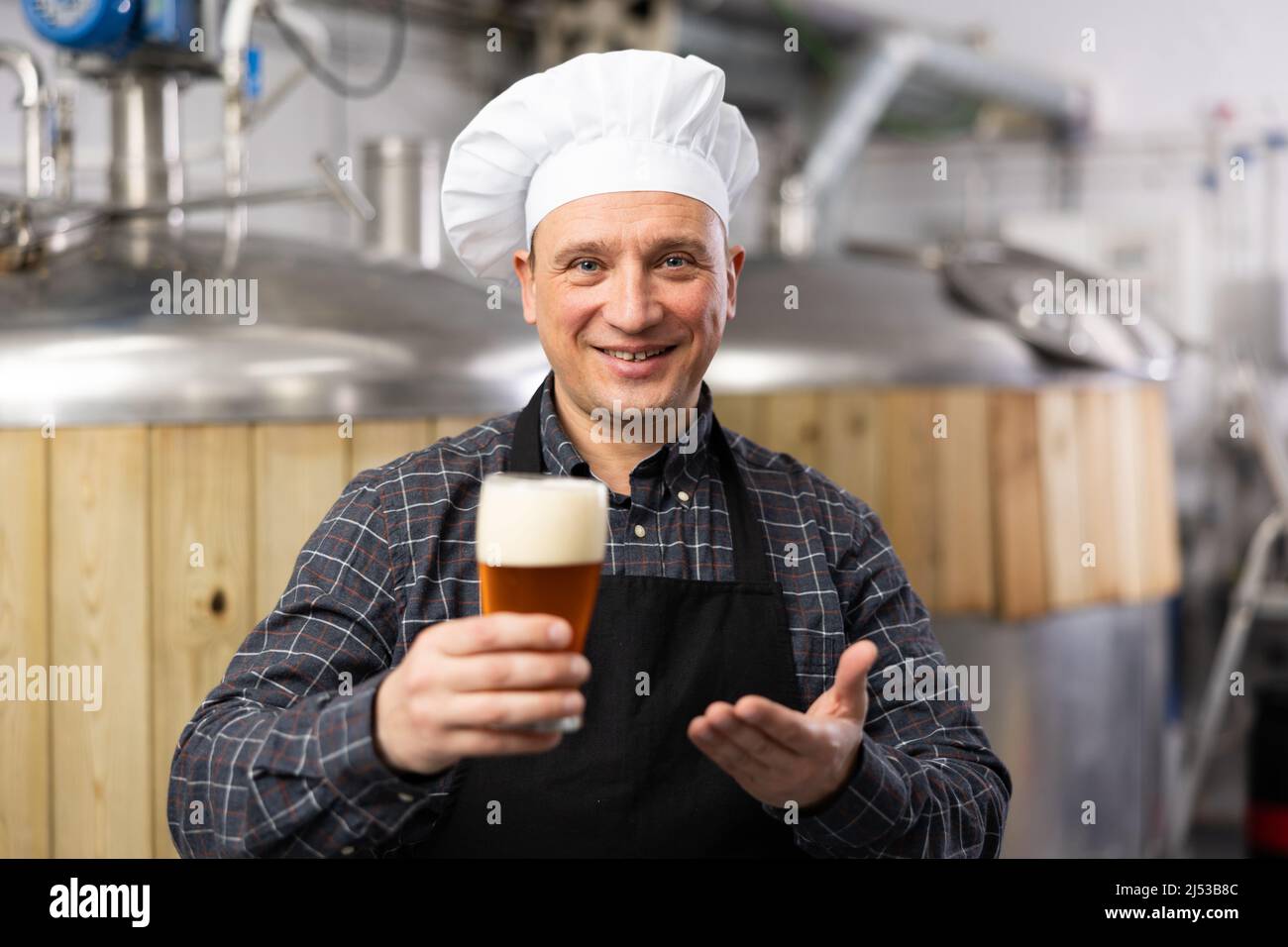 Brewmaster german hi-res stock photography and images - Alamy