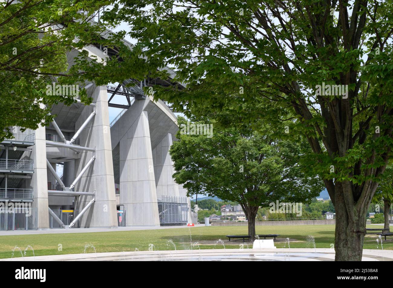 Toyota Stadium architecture. Trees and grass outside Stock Photo - Alamy
