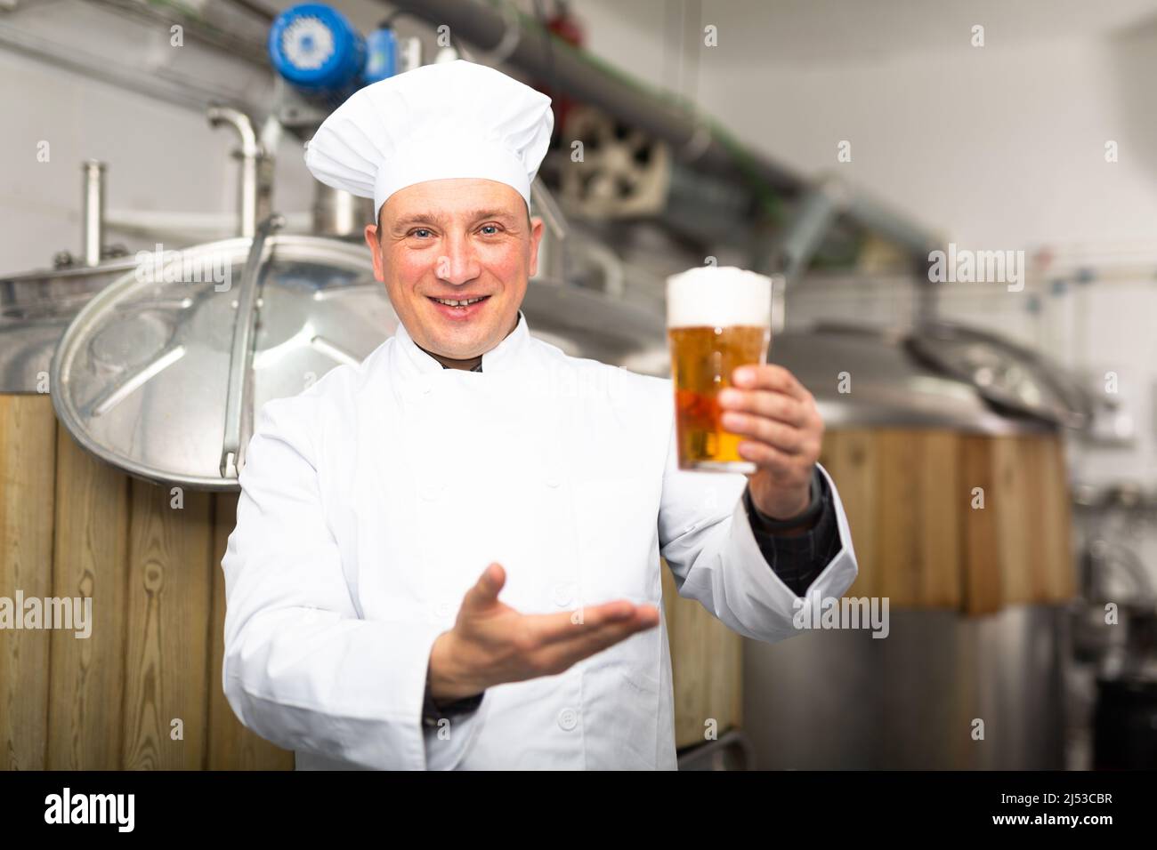 Brewmaster german hi-res stock photography and images - Alamy