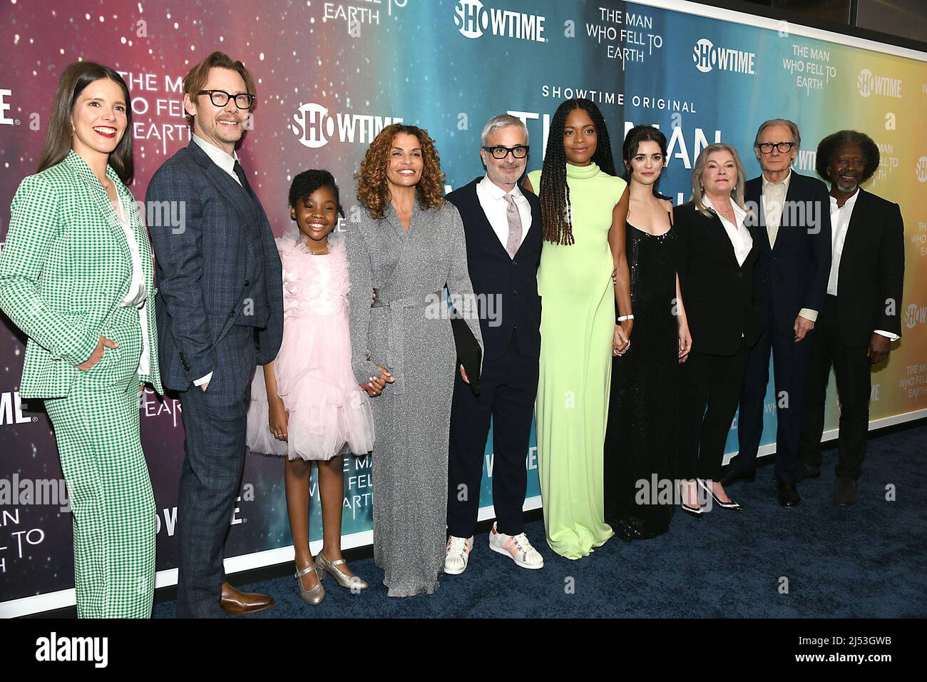 Earth 2 Cast