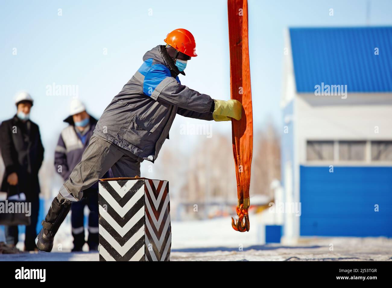 Lifting charge hi-res stock photography and images - Alamy