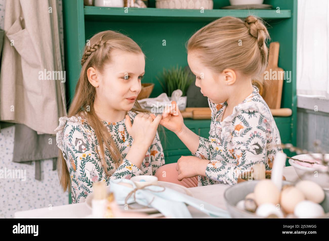 Pinkie swear hi-res stock photography and images - Alamy