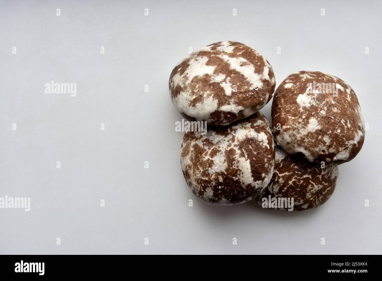 Delicious gingerbread on a white background Stock Photo - Alamy