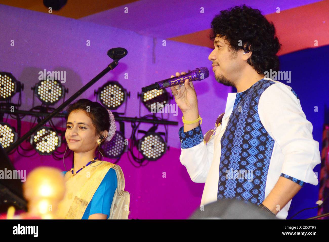 Indian bollywood singer hi-res stock photography and images - Alamy