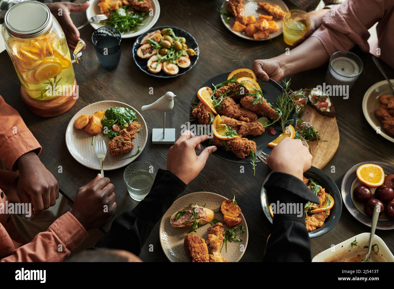 Man eating dining table top angle hi-res stock photography and images ...
