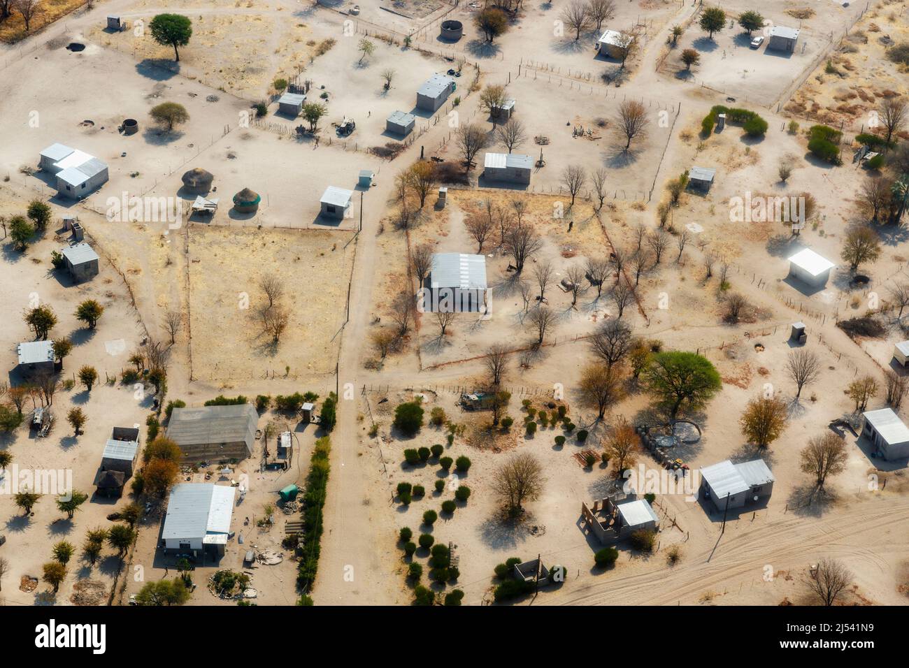 Sub saharan desert village hi-res stock photography and images - Alamy