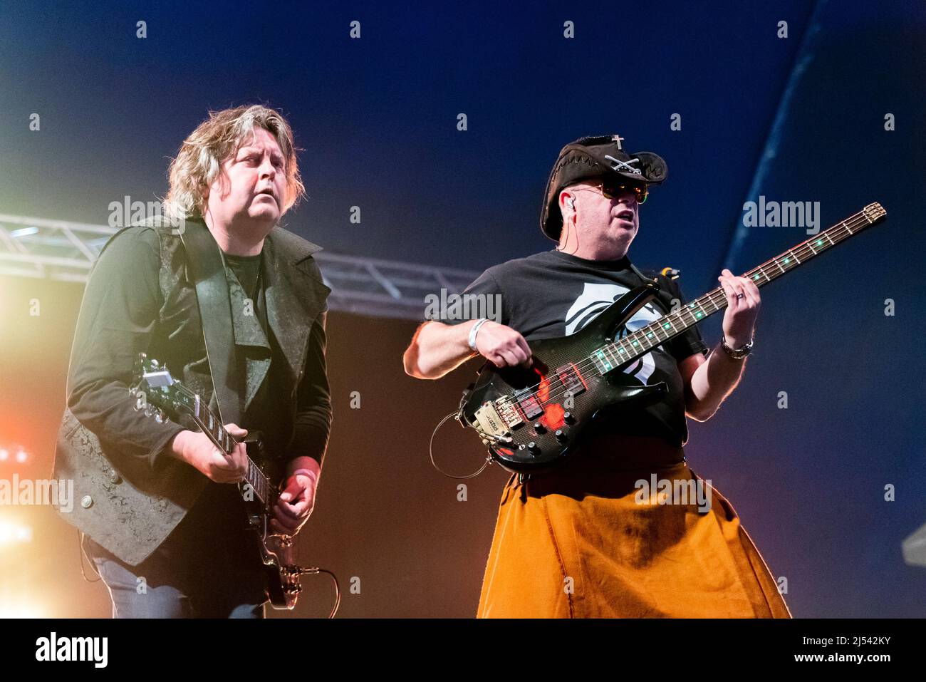 Guitarist Chris Angelow and bassist Jon Randle of Doctor and the Medics ...