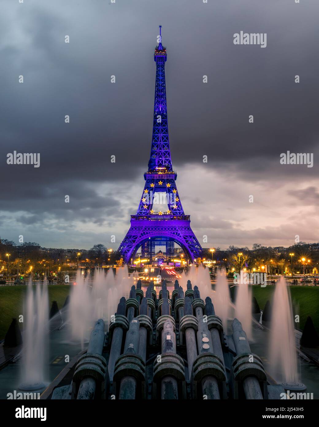 Paris, France - January 4, 2022: Beautiful view of Eiffel tower from ...