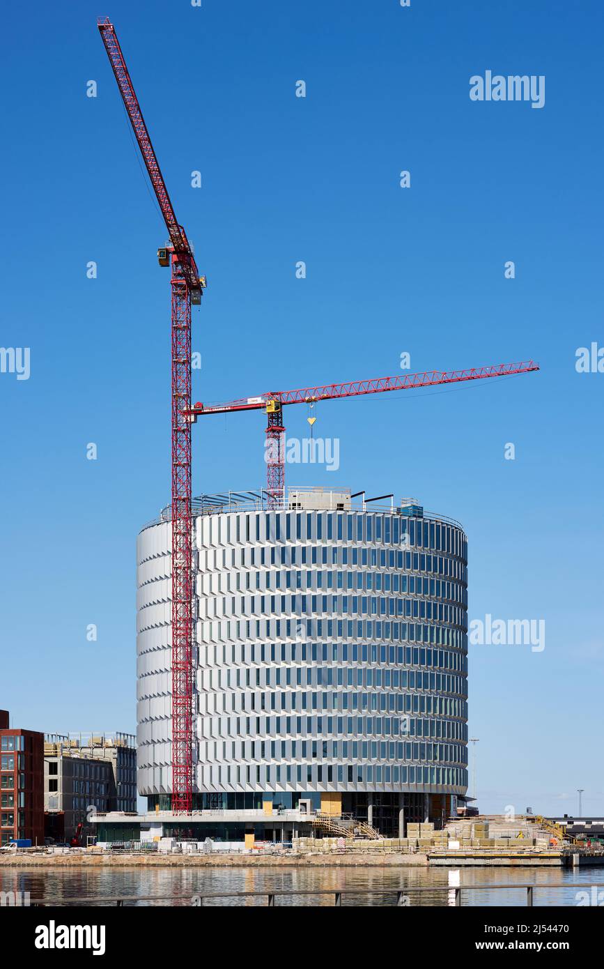 Construction of circular office building "Spidsen" on Nordø/Redmolen ...