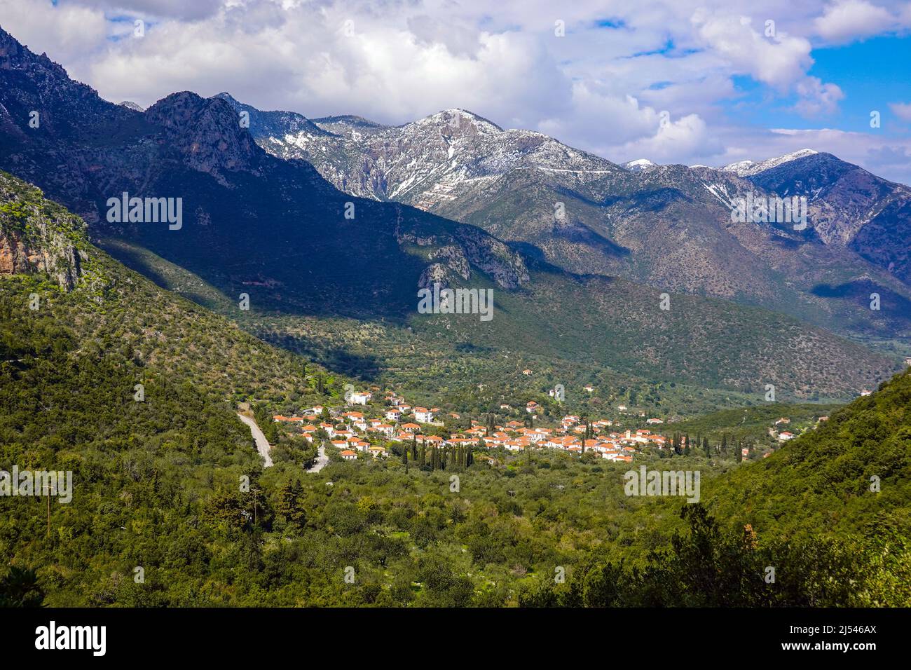 The isolated village of Kyparissi, Peloponnese, Greece Stock Photo - Alamy