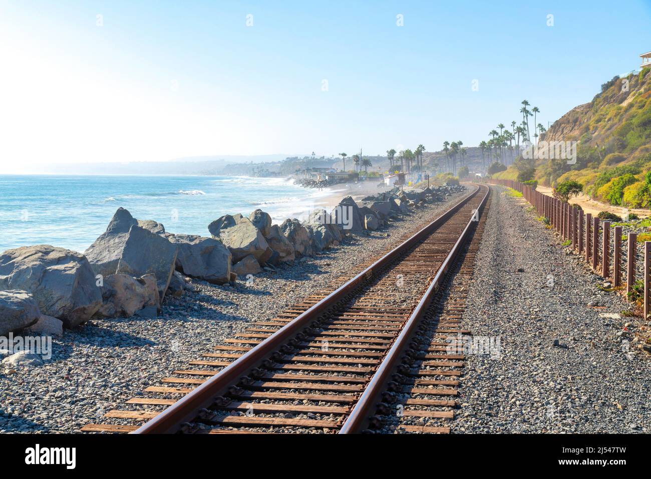 Train track in San Clemente, California with a view of the beach and ...