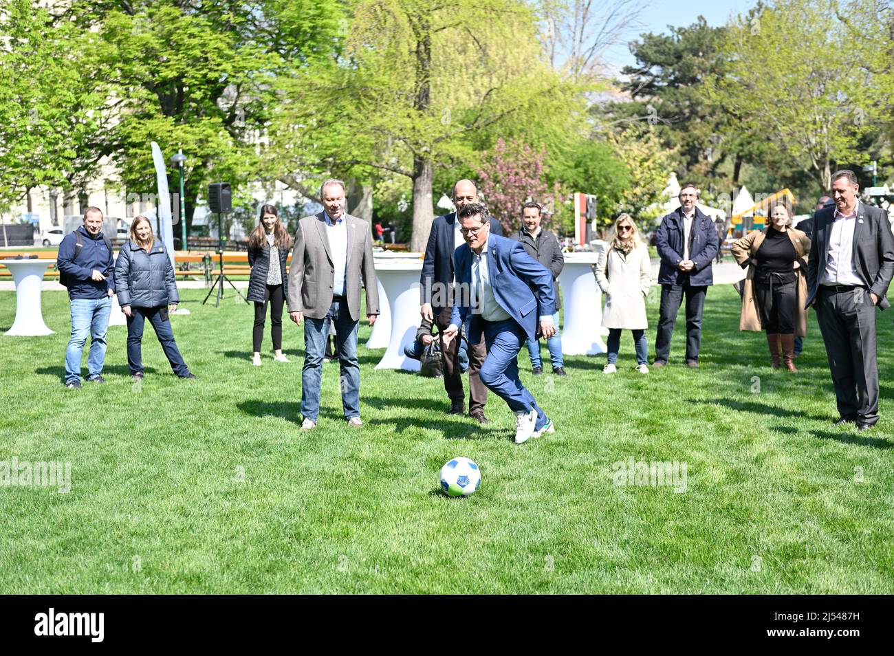 Vienna climate team hi-res stock photography and images - Alamy