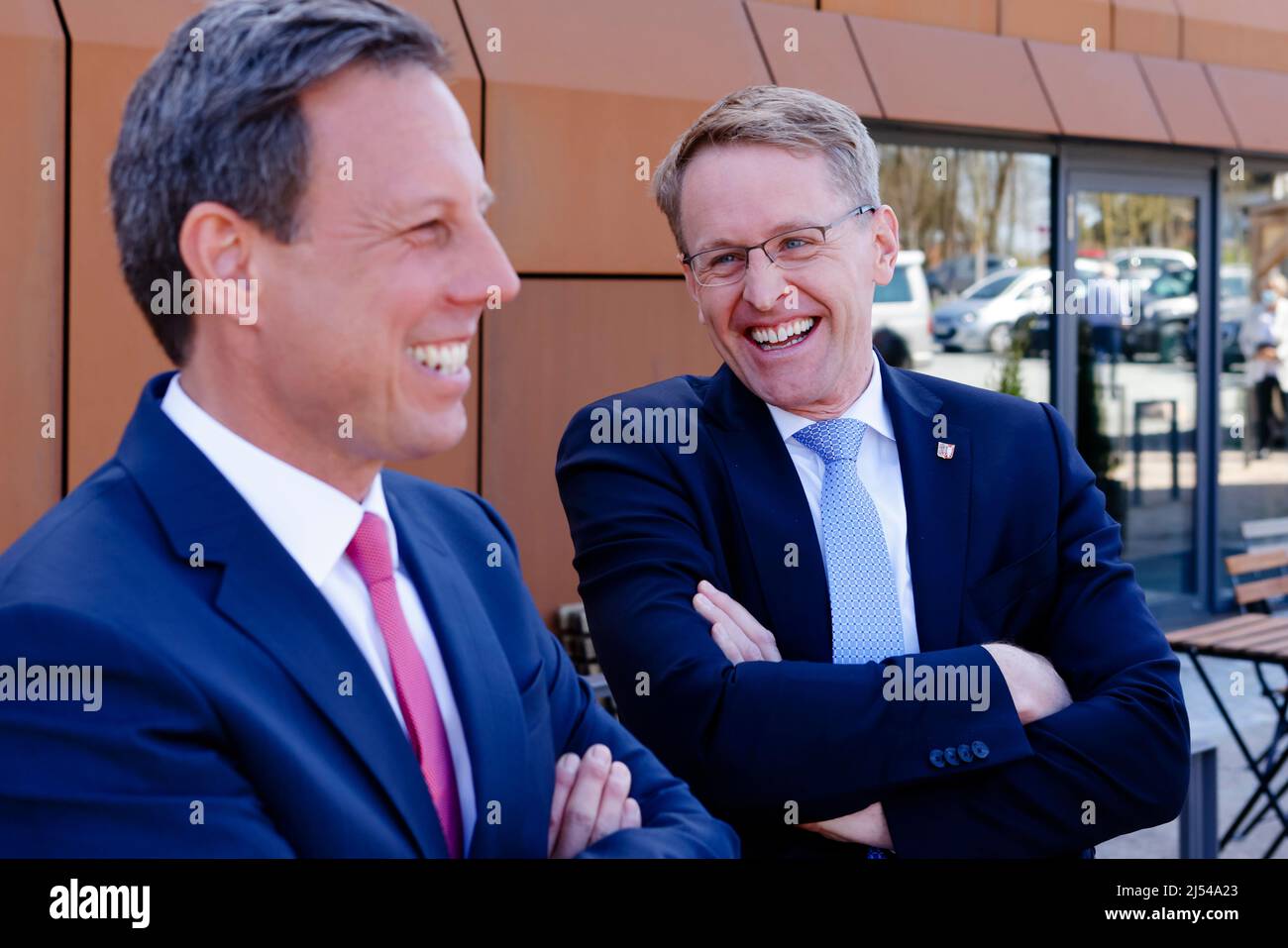 Kiel, Germany. 20th Apr, 2022. Minister President Daniel Günther (r ...