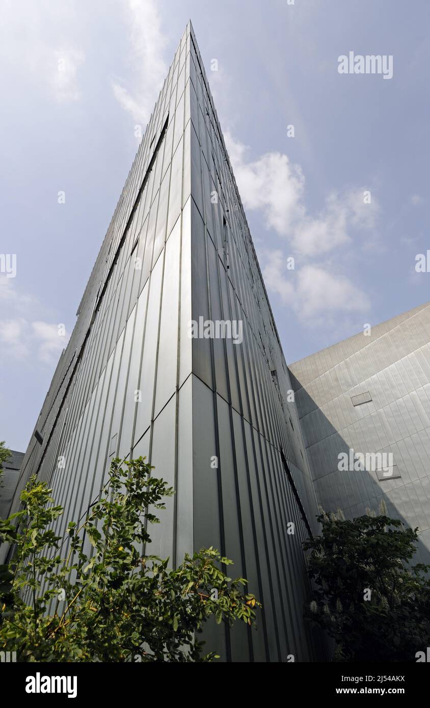Jewish Museum Berlin, detail of the cladding, Germany, Berlin Stock ...