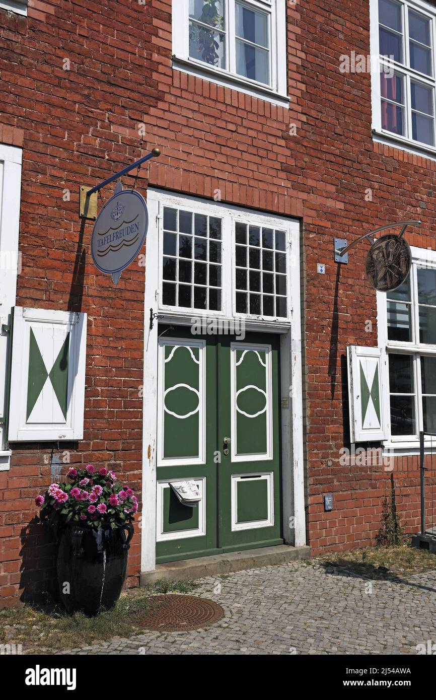 Guild symbols hi-res stock photography and images - Alamy