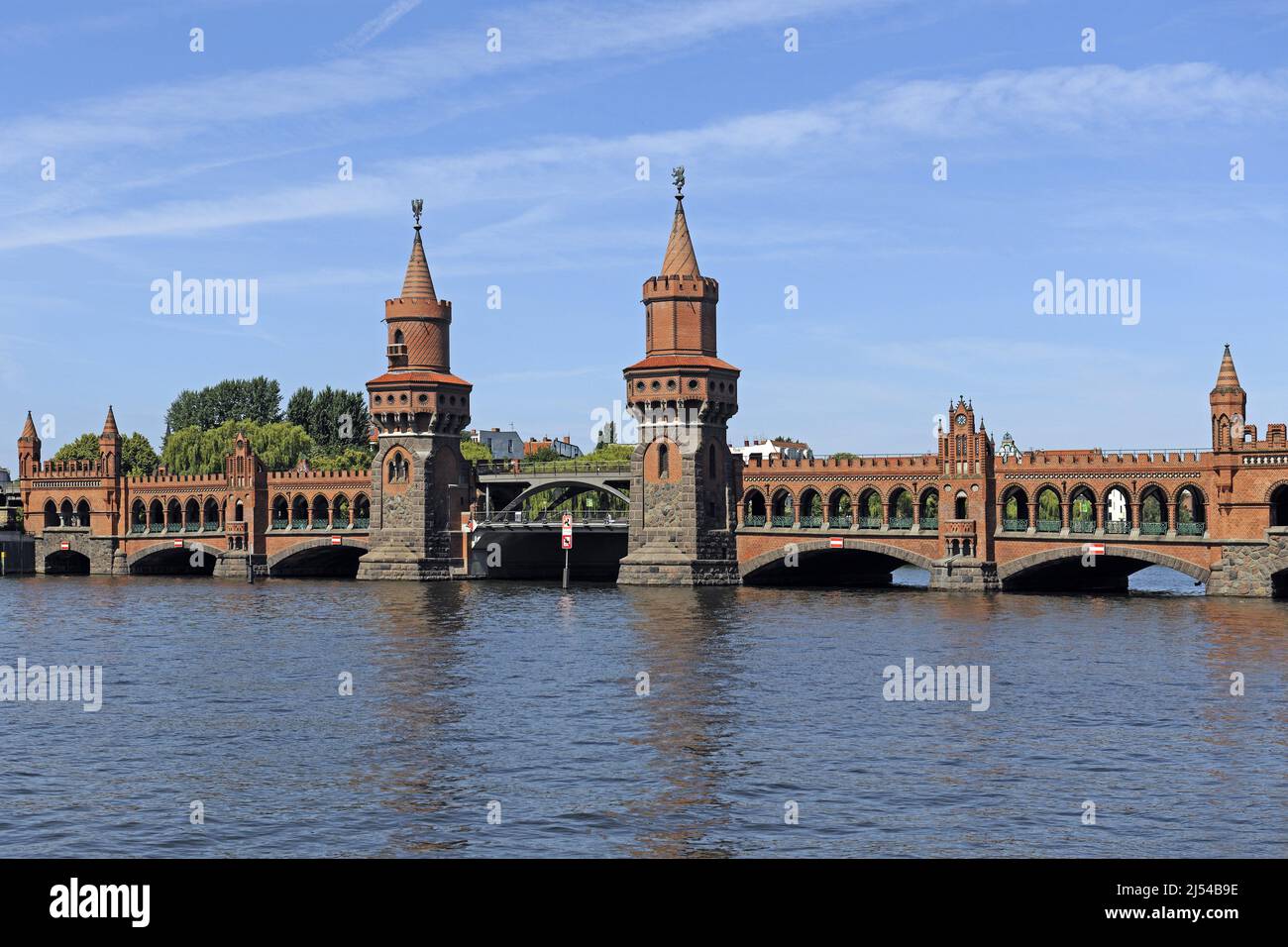 Oberbaum Bridge, Germany, Berlin Stock Photo - Alamy