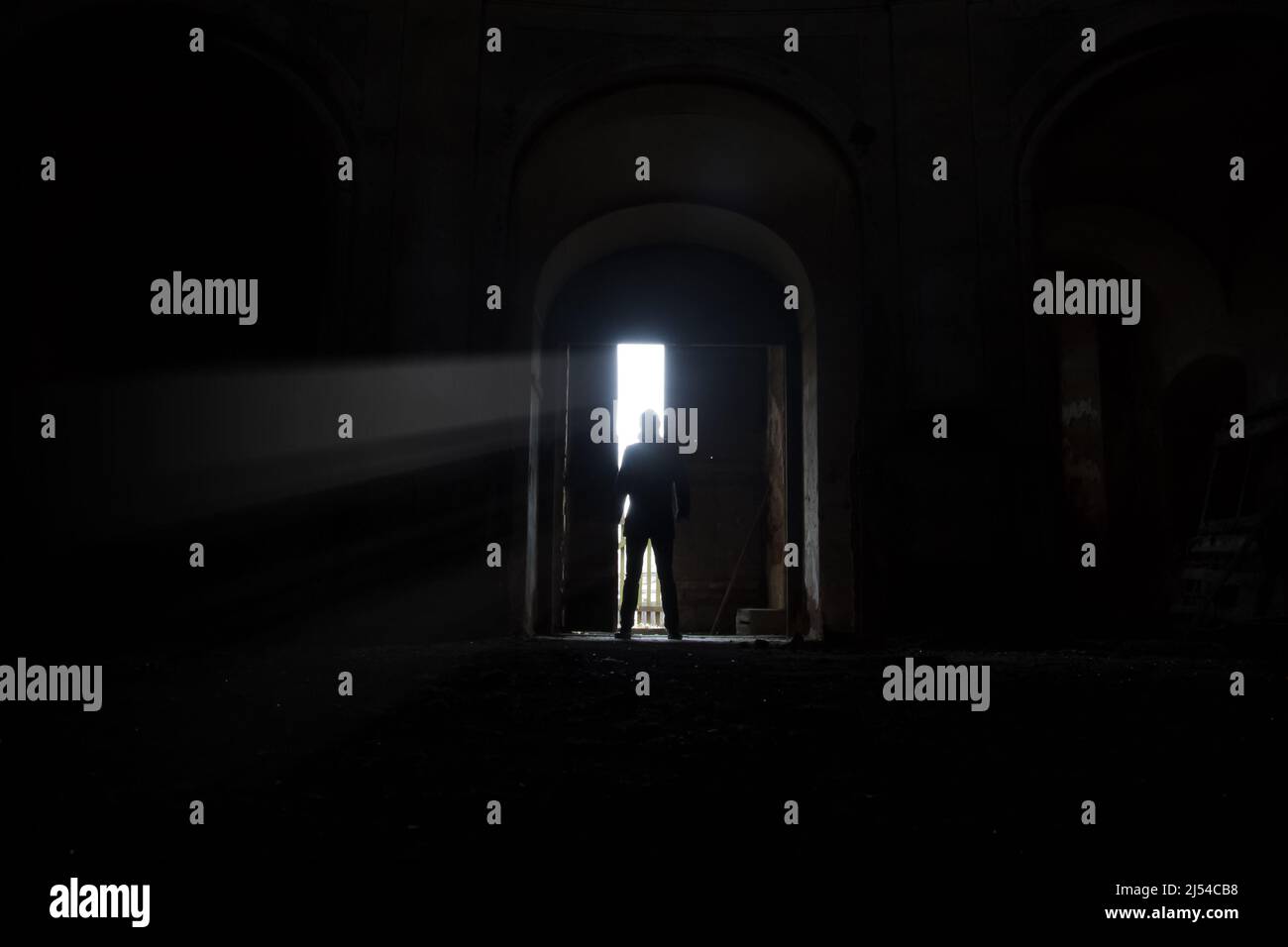 Mysterious male figure night hi-res stock photography and images - Alamy