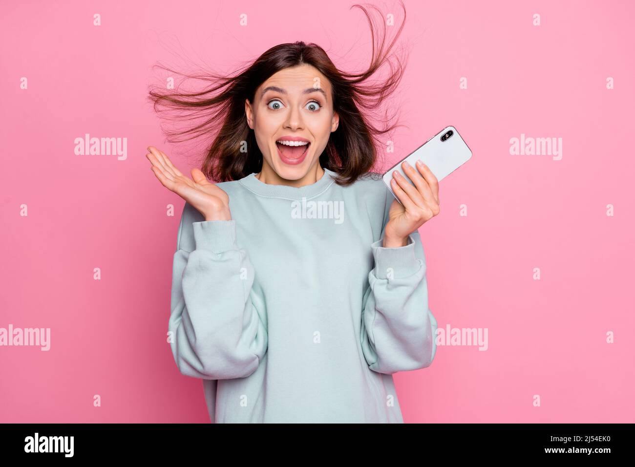 Photo Of Hooray Bob Hairstyle Millennial Lady Hold Telephone Wear