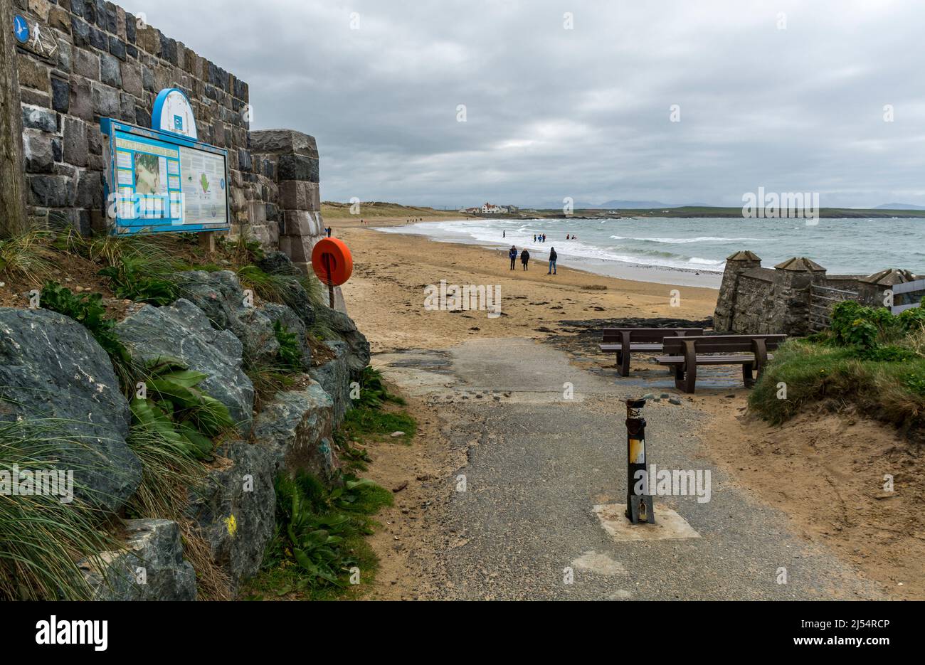 View of Treath Llydan beach at Rhosneigr, Anglesey, North Wales, UK ...
