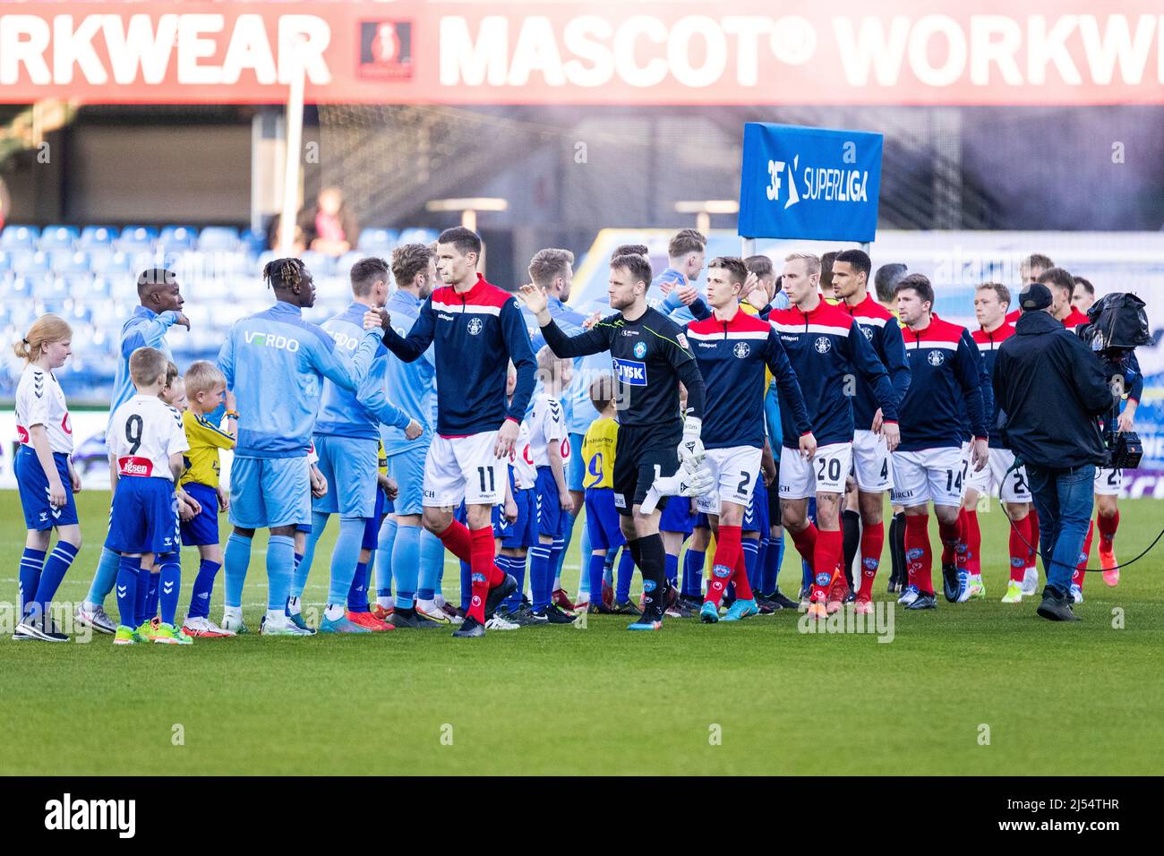 Randers, Denmark. 19th Apr, 2022. The players from the two teams greet ...