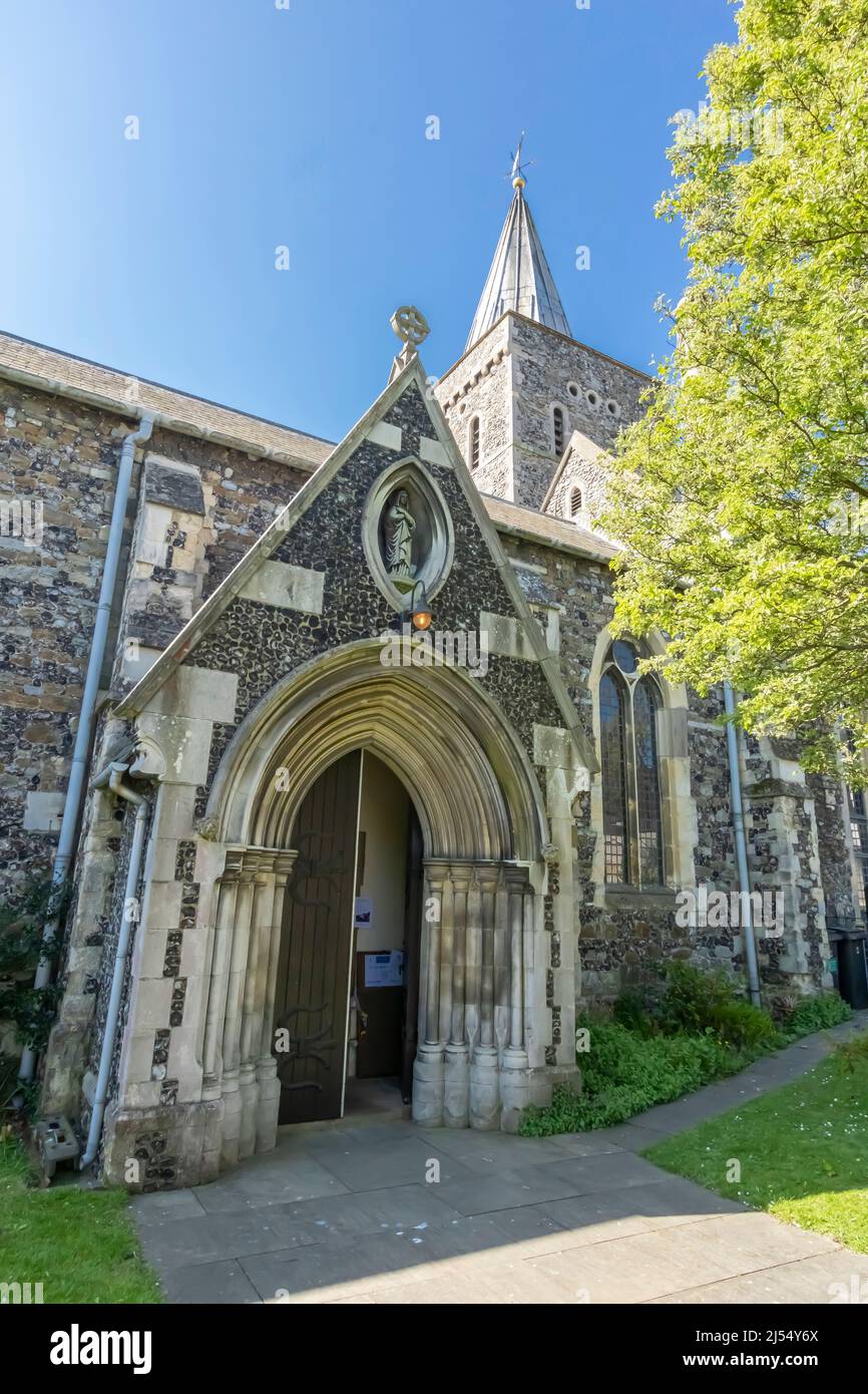 St Mary's Church in Dover city, Kent, United Kingdom Stock Photo - Alamy