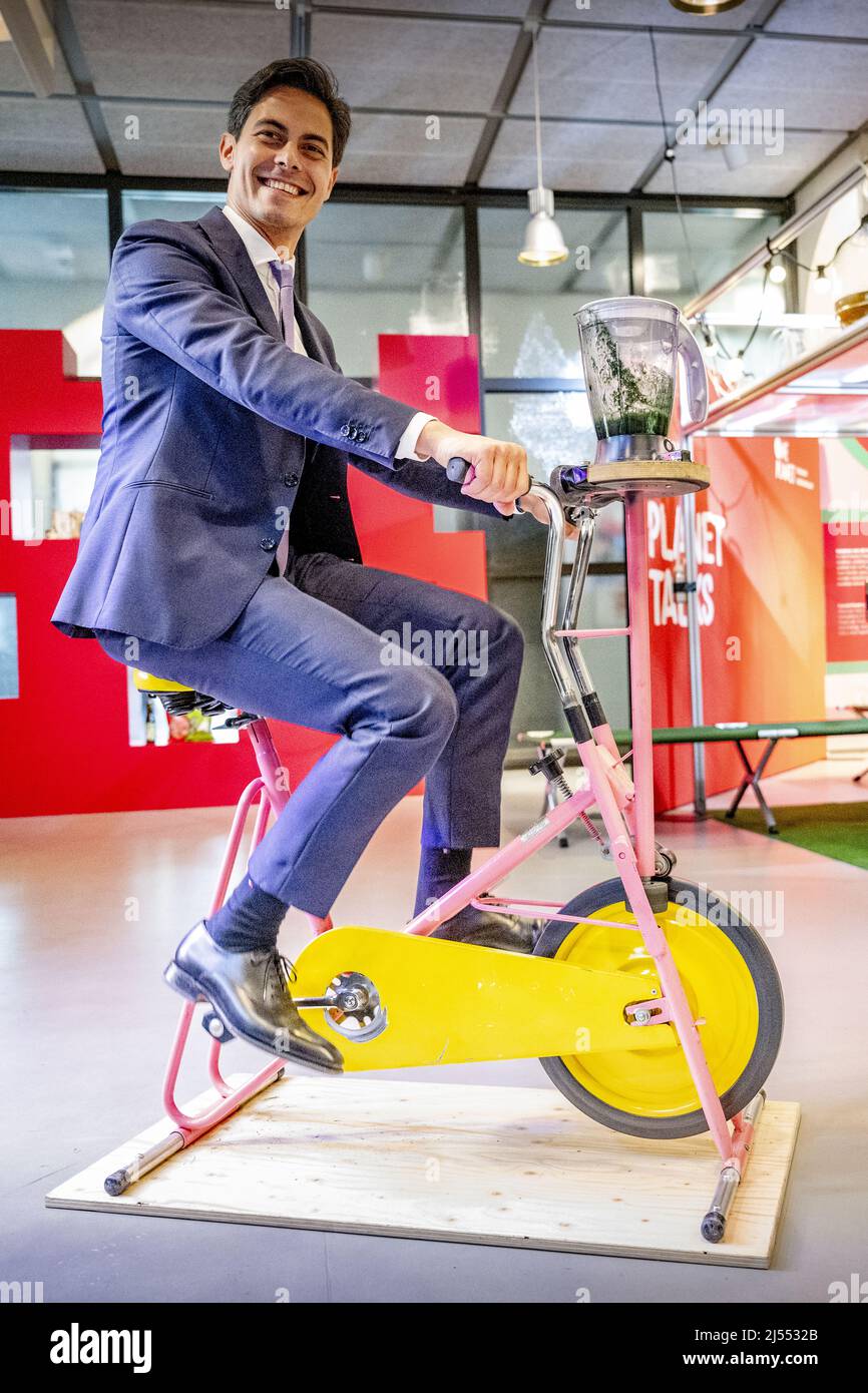 2022-04-20 15:43:39 THE HAGUE - Minister Rob Jetten (Climate and Energy ...