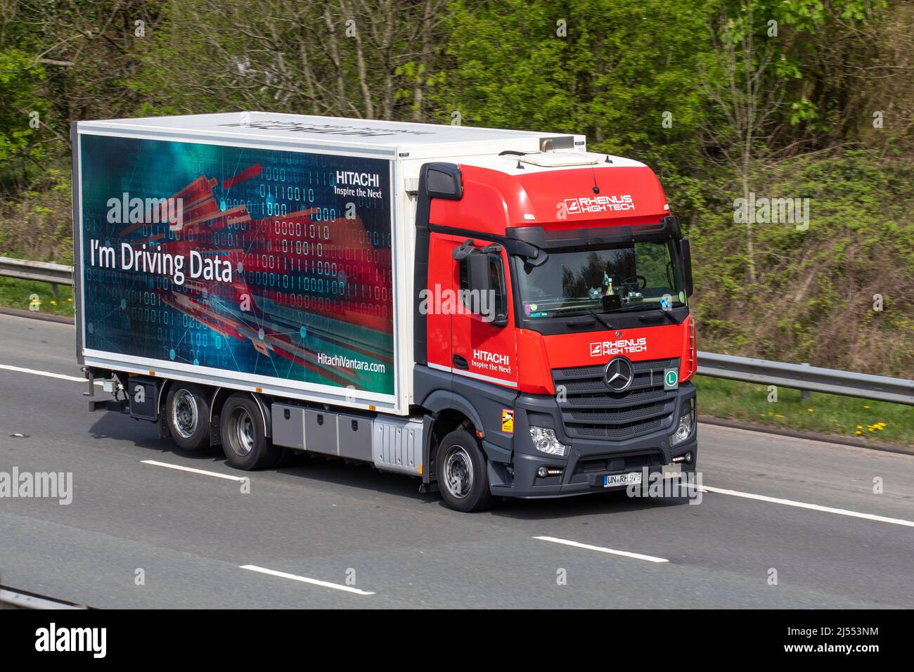 Hitachi Vantara, Mercedes Benz lorry with foreign registration: Rhenus ...