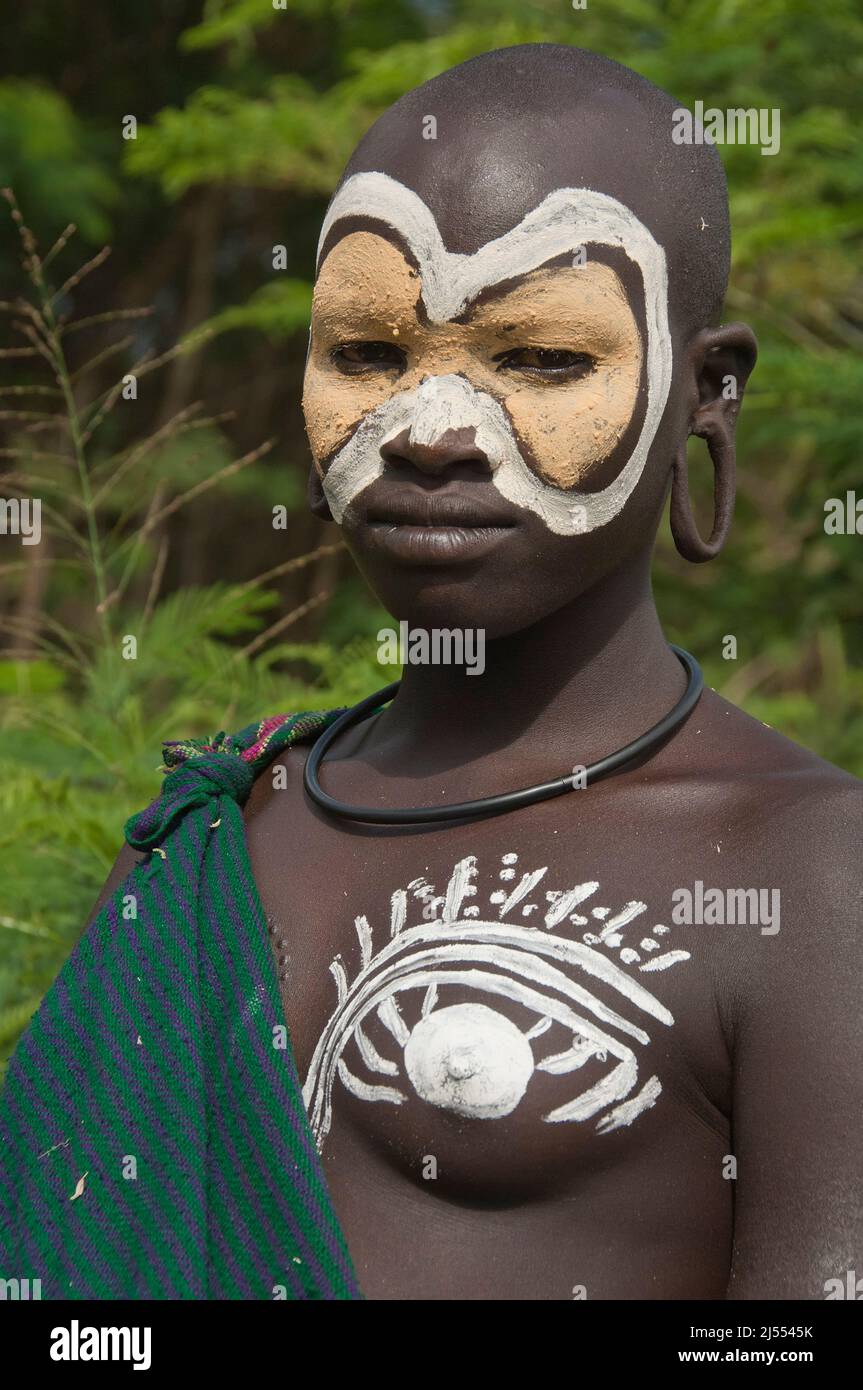 Young Surma woman with body paintings, Kibish, Omo River Valley ...