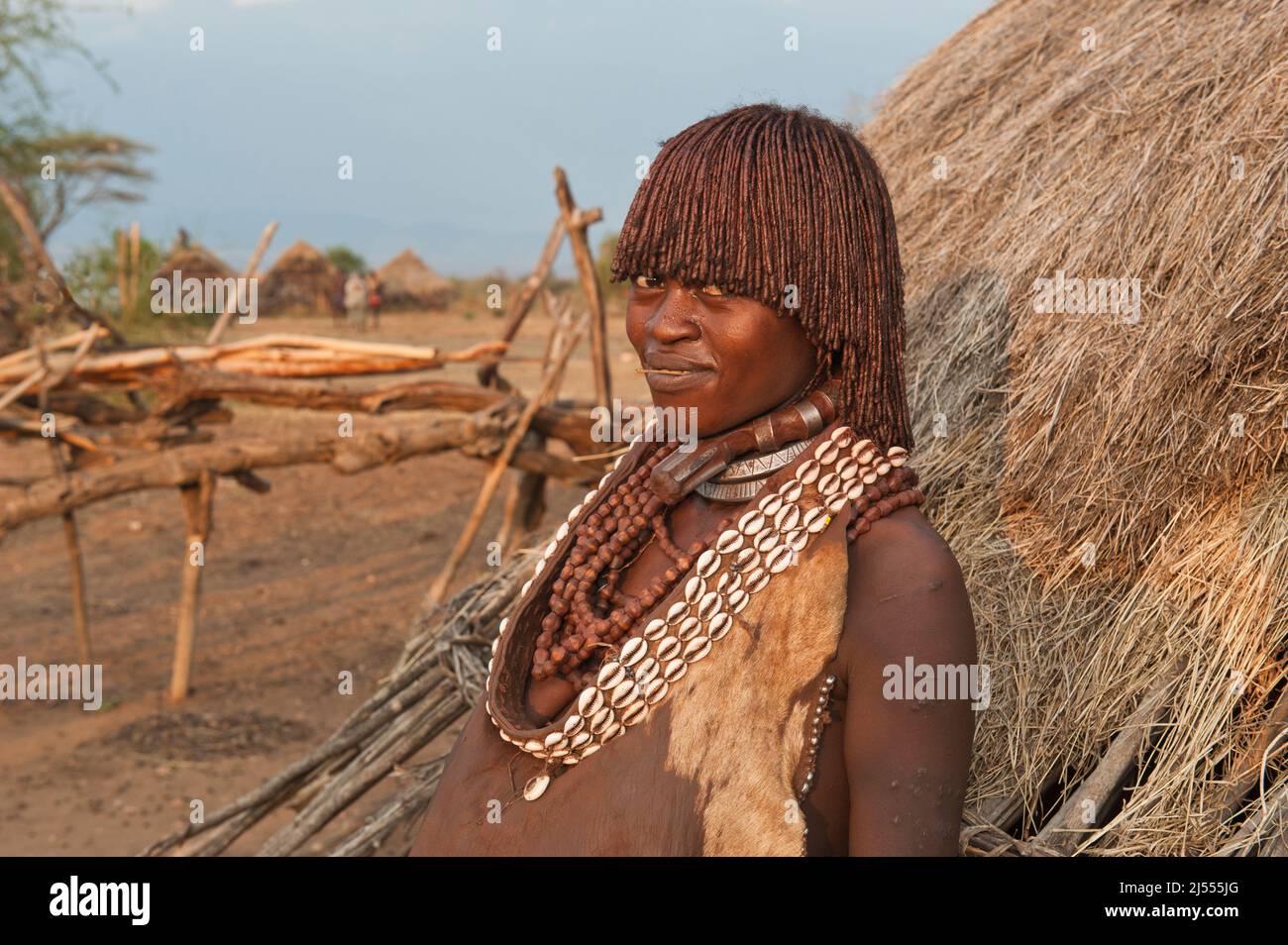 African tribe women pregnant hi-res stock photography and images - Alamy
