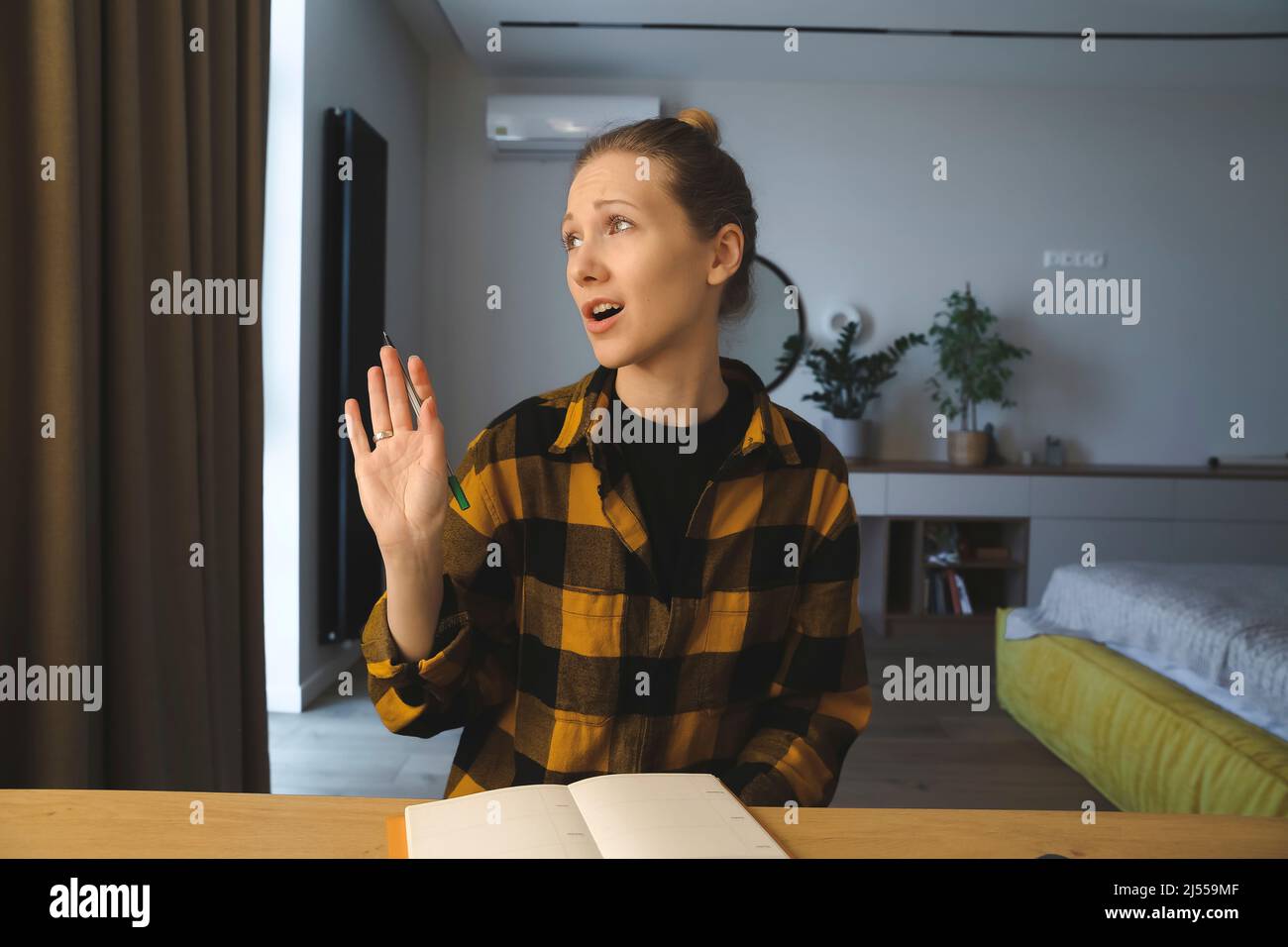 Contempt for disregard hi-res stock photography and images - Alamy