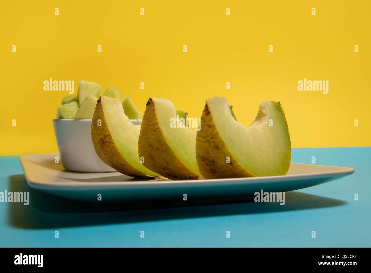 Melon fruit slice plate hi-res stock photography and images - Alamy