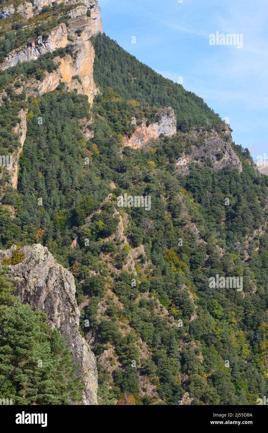 Pre pyrenean trail hi-res stock photography and images - Alamy